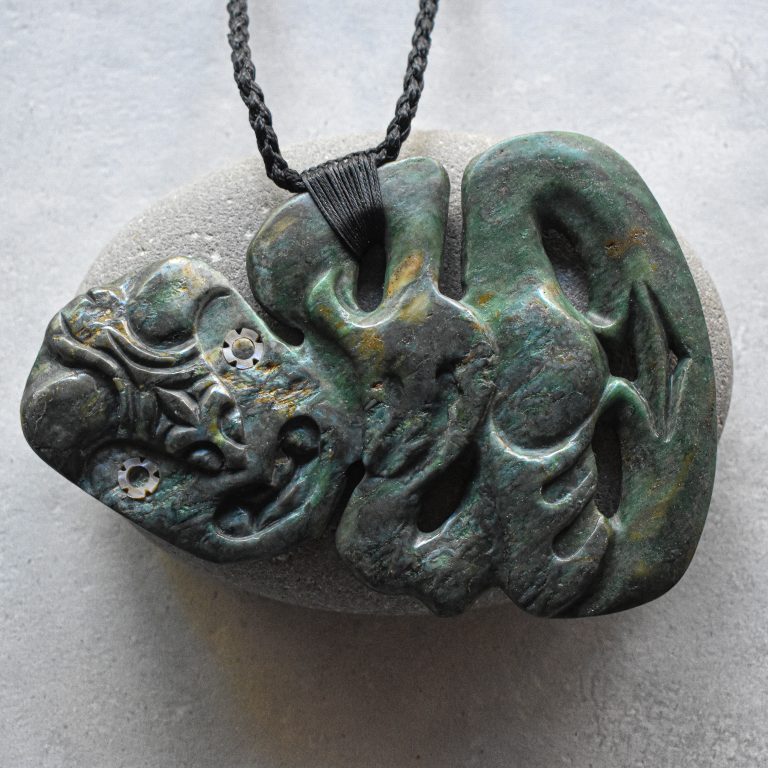 Yuki Tanaka - Hei Tiki (120mm #YT-4 Ag) - Kura Gallery: Maori and New ...